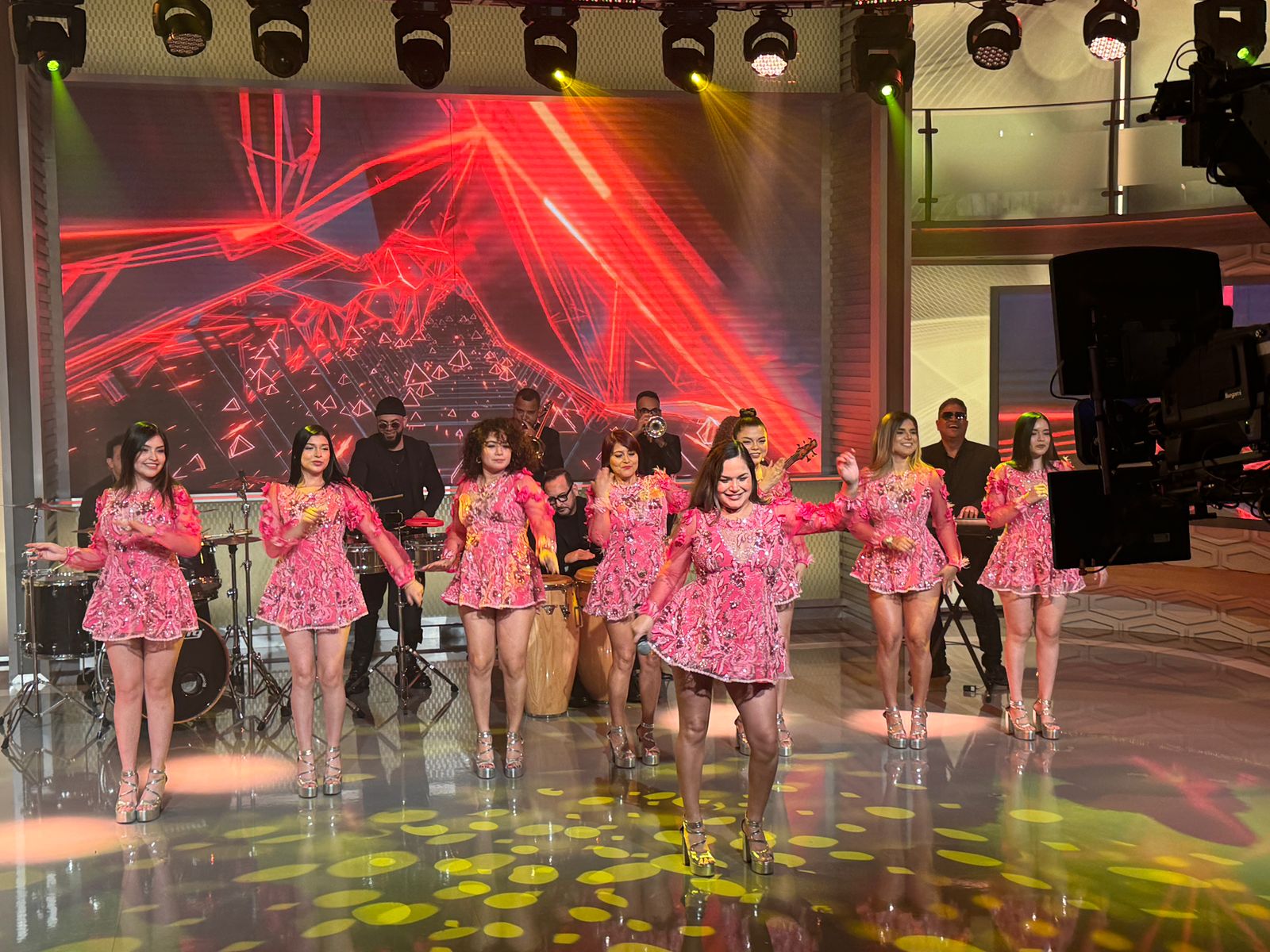 Corazón Serrano ya está en Miami para el concierto de Sergio George y ...